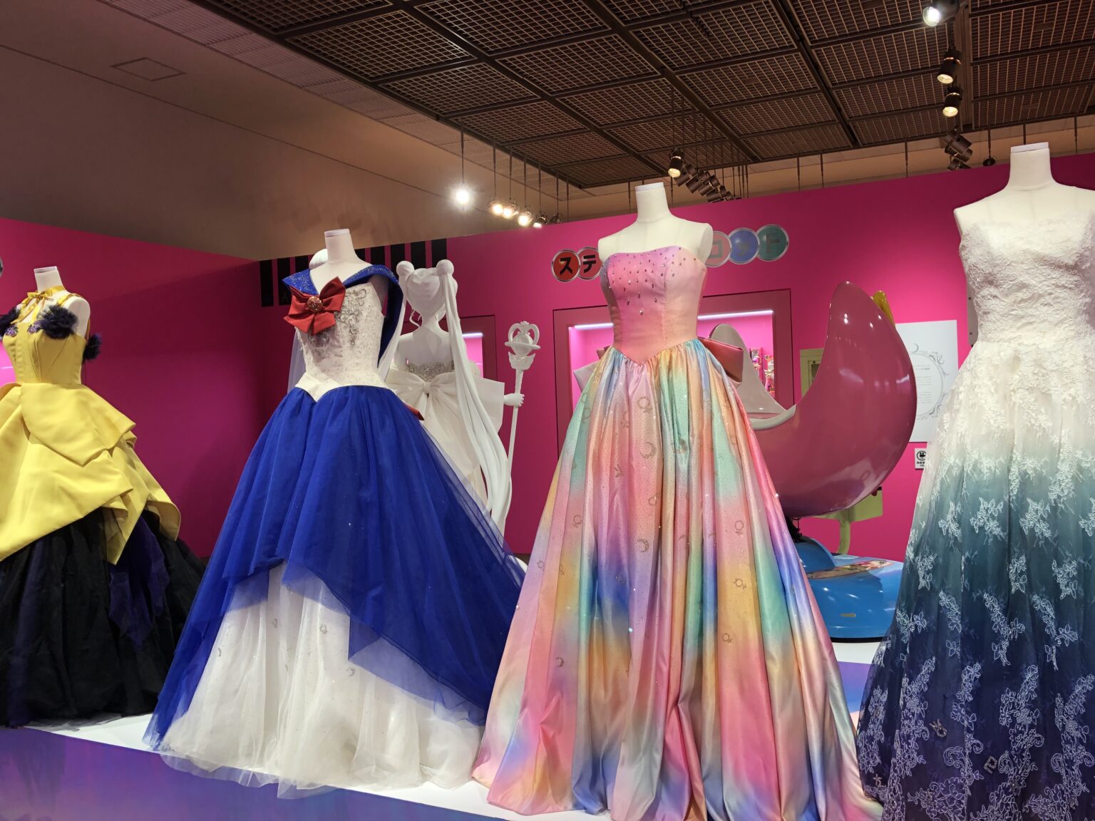 【スタッフBLOG☆らっちー #03】「美少女系戦隊物展」に行ってきました！ | サジージュースのサジーワン│サジーベリー通販のSajiOne